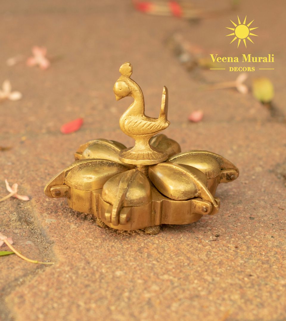 Kumkuma Cheppu Vintage